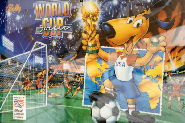 Flipper world cup soccer - LC17 - Locations loisirs à Saintes (17)